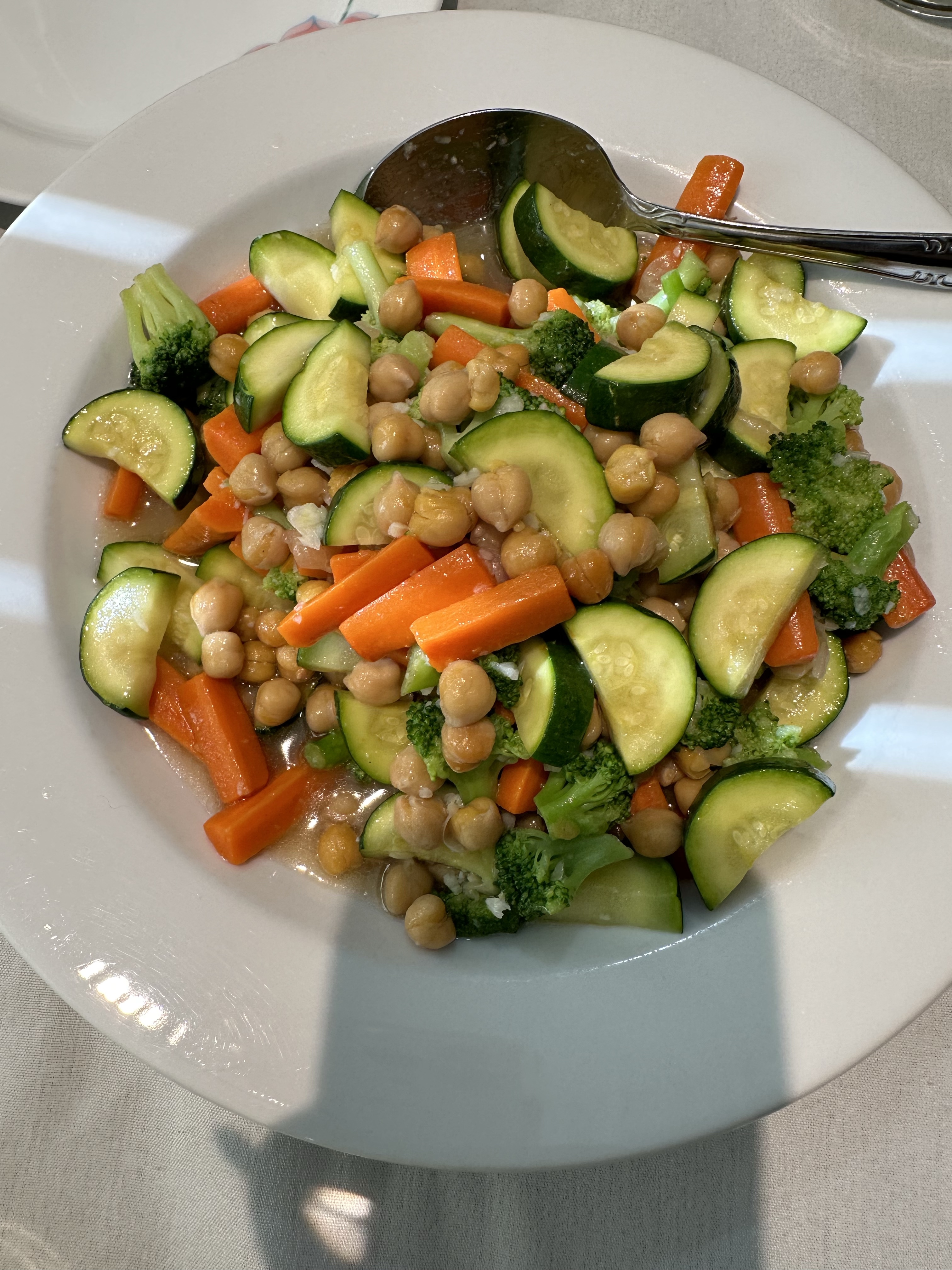 How to cook a vegetable dish with less oil – 4 Health Fitness